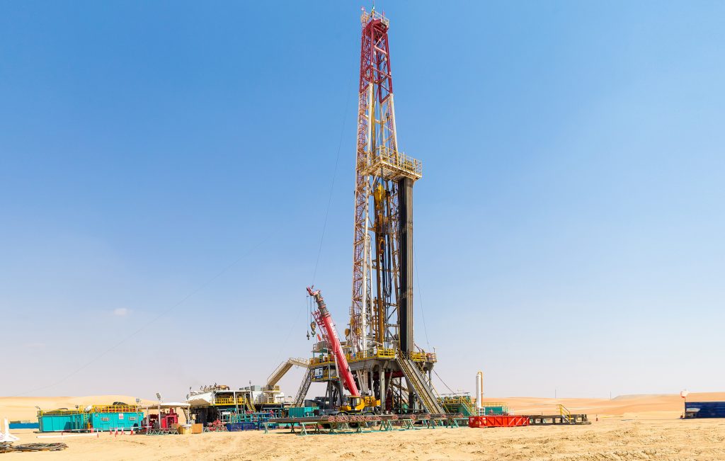 أدنوك الإماراتية توقع صفقة لشراء 10 حفارات لدعم خطة زيادة إنتاج النفط - الطاقة